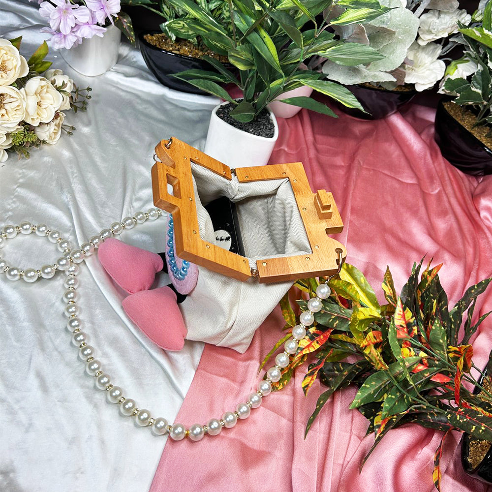 MARINA CLUTCH – DRAMZCLOSET